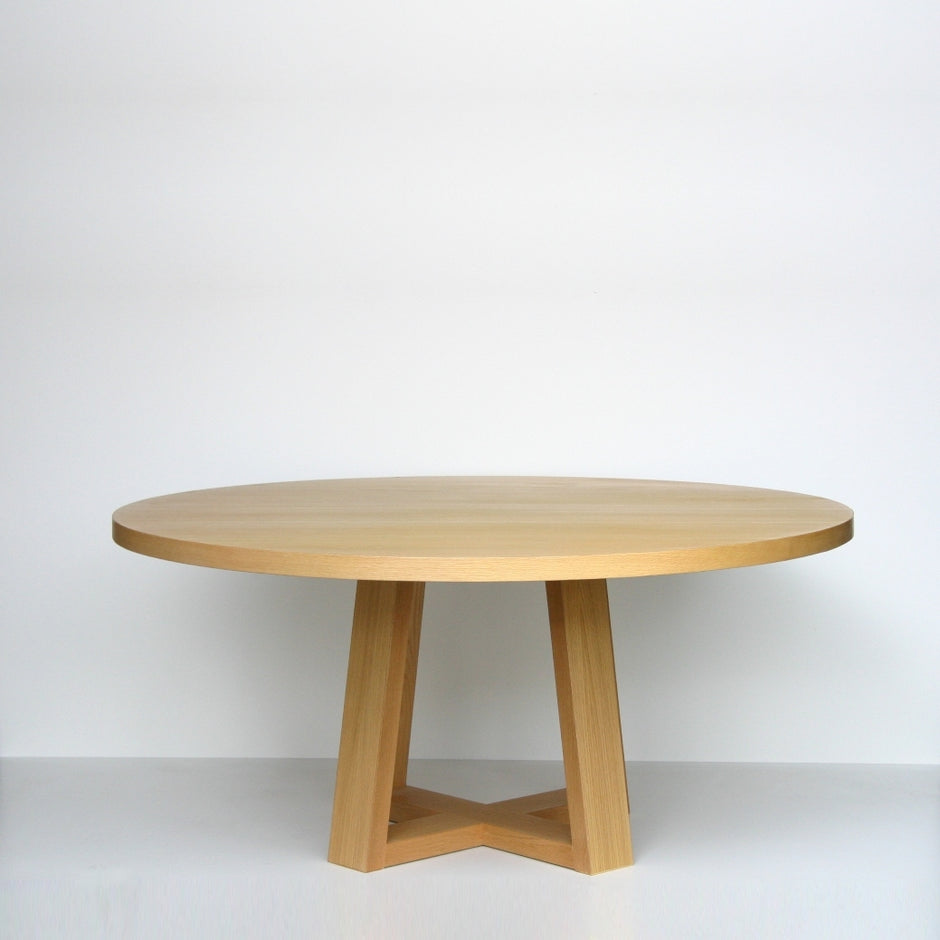 Tables and desks – Deka Design